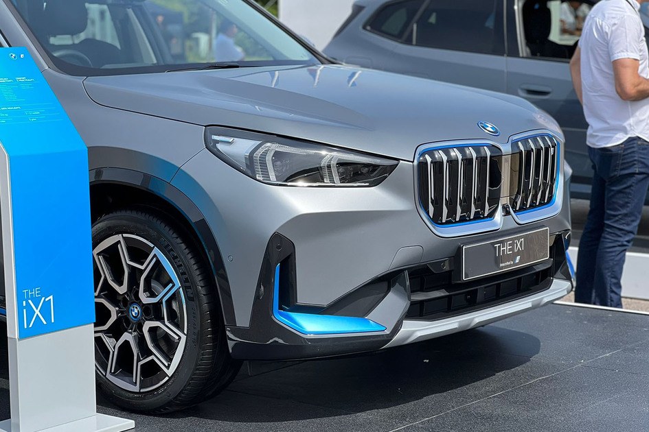 The New Fully Electric BMW iX1 | Leasing Options