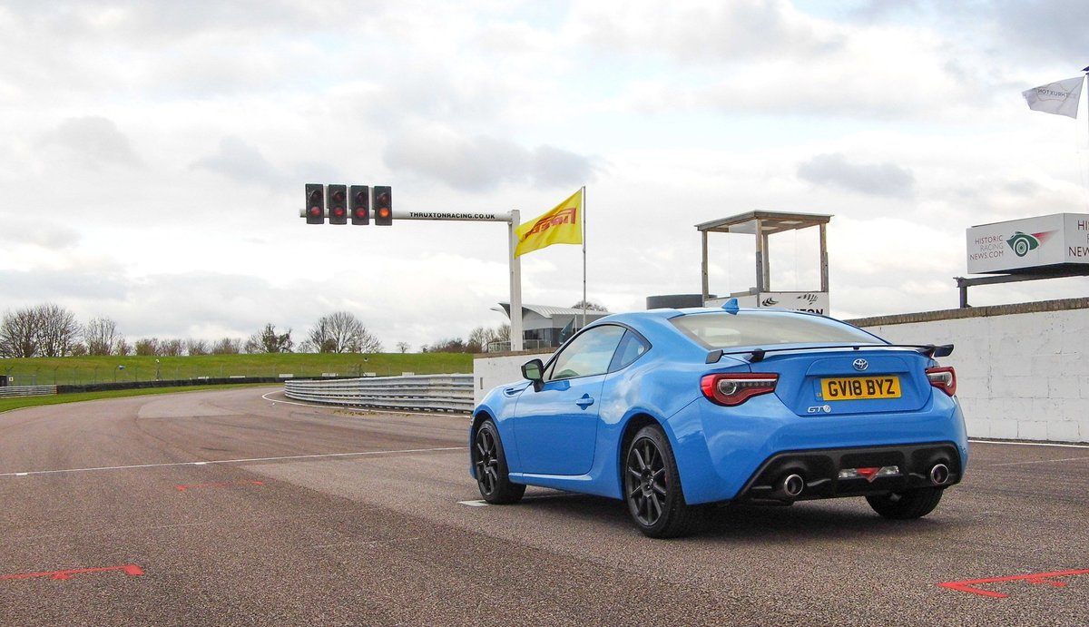 Toyota GT86 Club Series ‘Blue Edition’ Review | Leasing Options ...