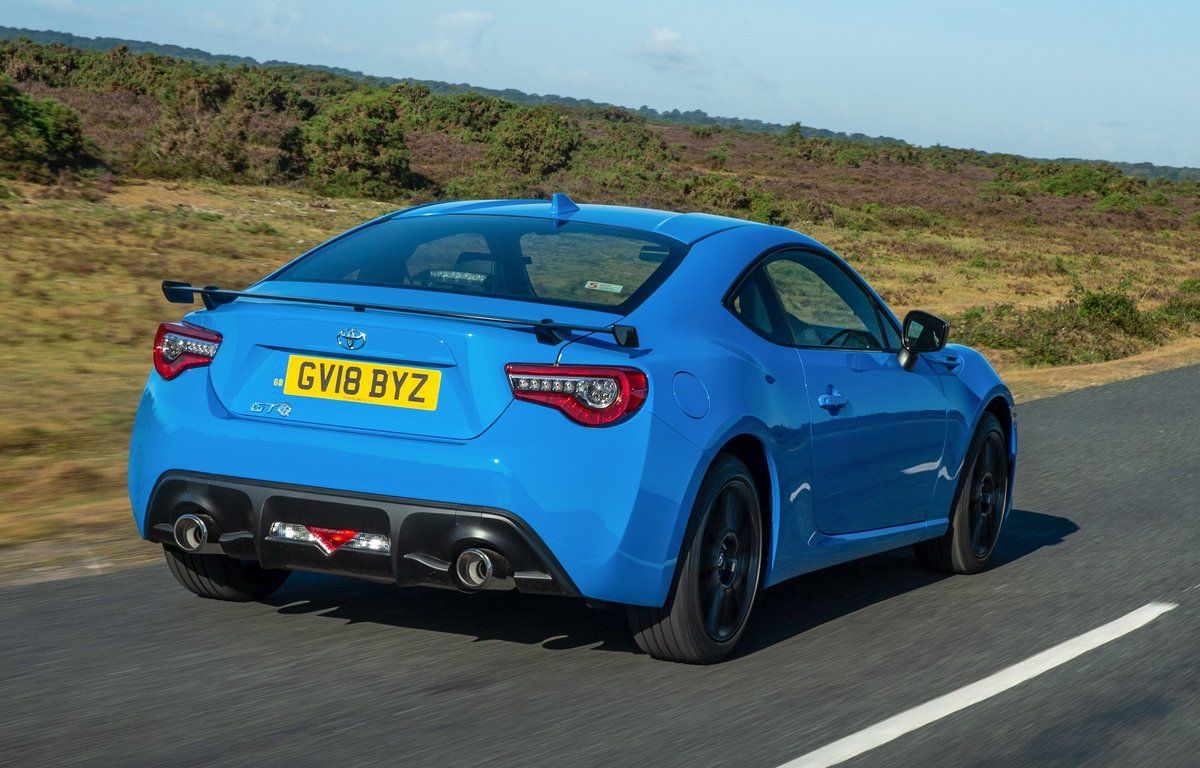 Toyota GT86 Club Series ‘Blue Edition’ Review | Leasing Options ...